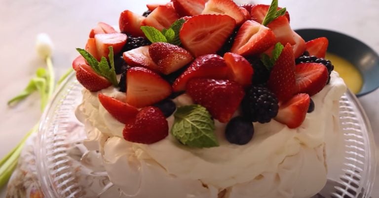 Does cheesecake factory take reservations?